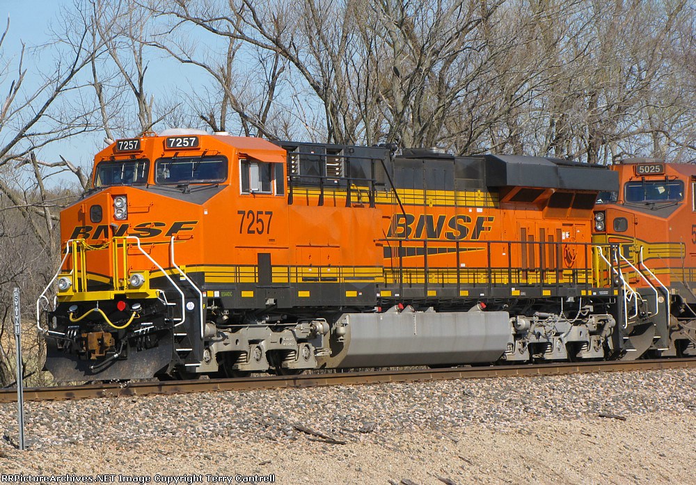BNSF 7257